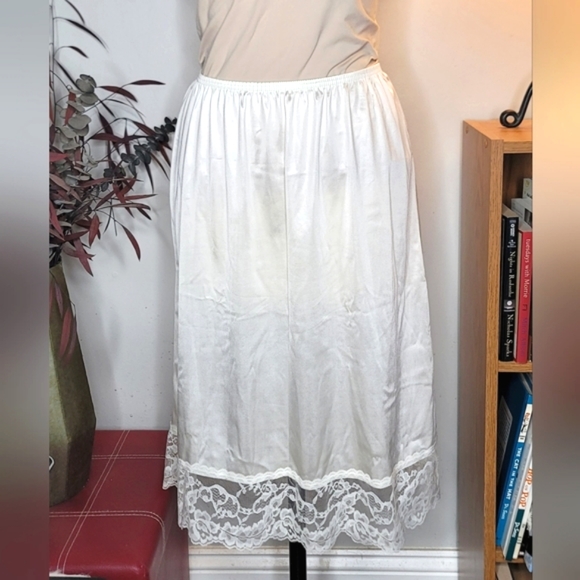 vassarette | Intimates & Sleepwear | Vintage Vasserette Half Slip Lace ...